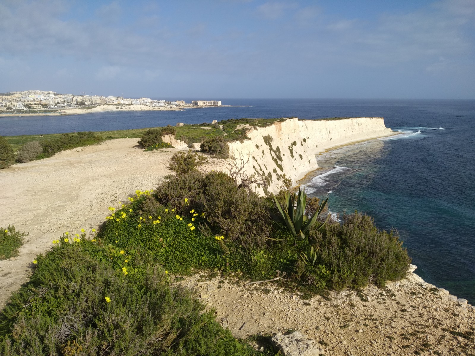 Walk 5 – Marsaskala to Marsaxlokk – Yellow Rock